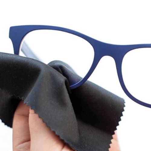 How to clean blue light glasses | Baxter Blue